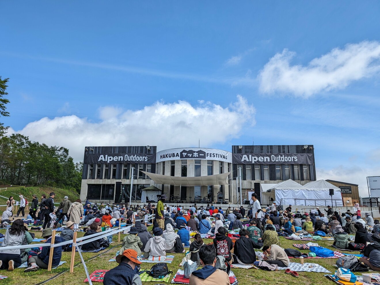 画像・写真：北アルプスが眼前の「絶景」音楽フェス！ ゴスペラーズ、DEENほか出演『HAKUBAヤッホー！ FESTIVAL 2024』【白馬岩岳・5月25日 イベントレポート】【合計21枚 ...