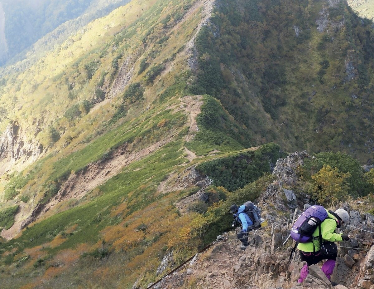 【この秋、絶対！ 八ヶ岳】第4回「八ヶ岳縦走」 主要の峰を踏破する南北を横断するロングルート｜登山｜特集｜BRAVO MOUNTAIN