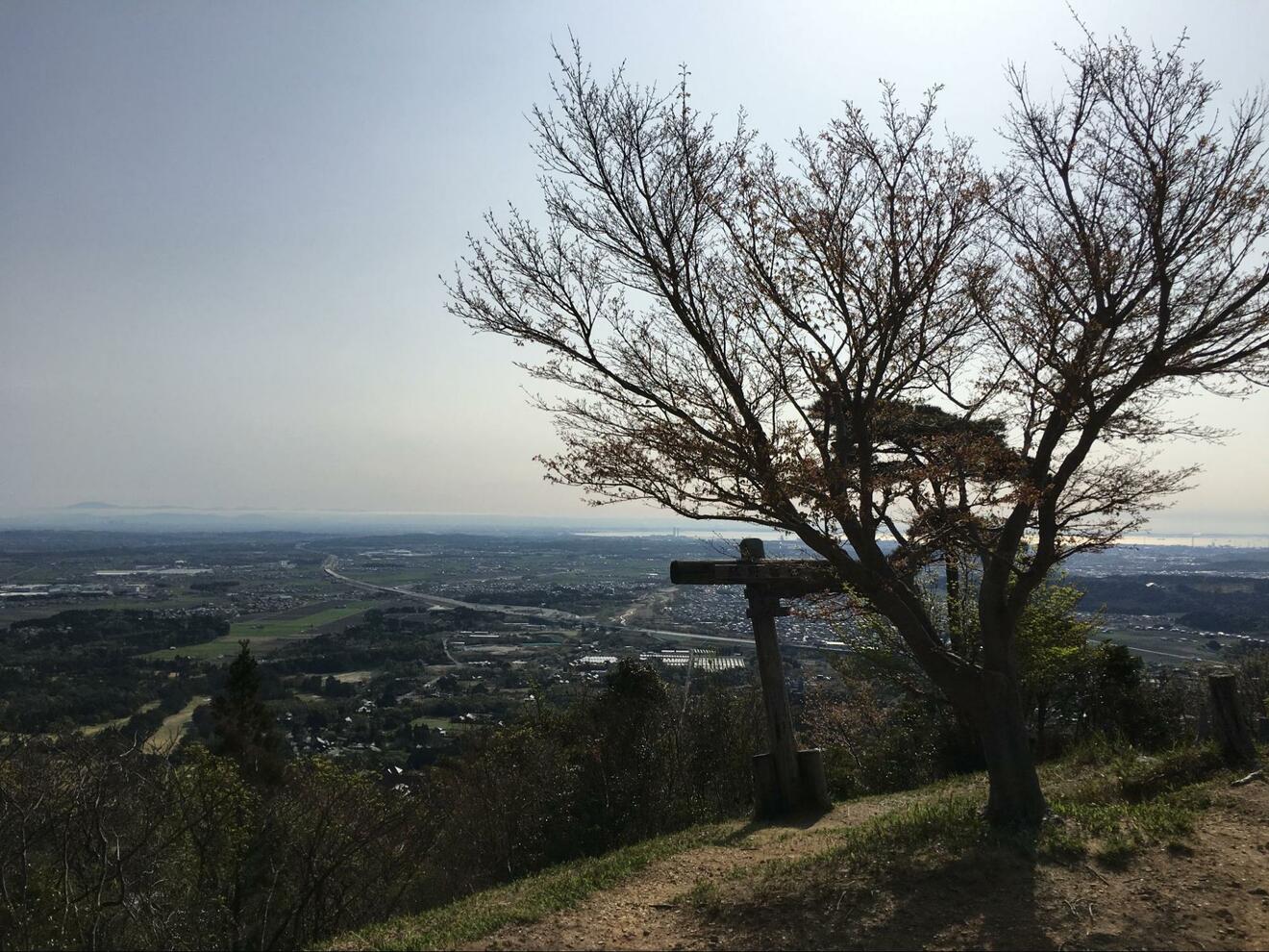 画像・写真：標高369mの「鈴鹿山脈の展望台」！ 三重県・菰野富士「片道30分で山頂」「まさかの360度パノラマ」【合計1枚】｜登山｜ニュース｜BRAVO MOUNTAIN